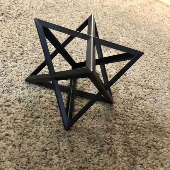 Unbranded | Accents | Metal 3d Geometric Star Used Black | Poshmark